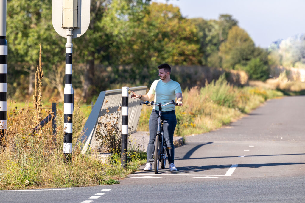Lage instap fiets Van Raam Balance, dankzij de lage zithoogte zet u uw ...